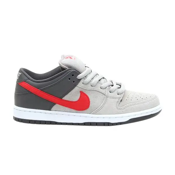 Nike Dunk Low Pro Sb Sneakers - Grey