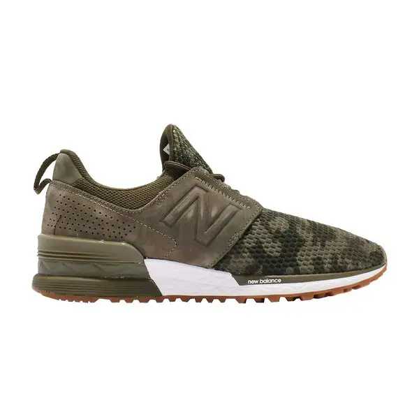 NEW BALANCE 574 Sneakers - Green