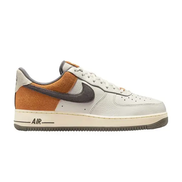 Nike Air Force 1 '07 Lv8 Sneakers - Cream