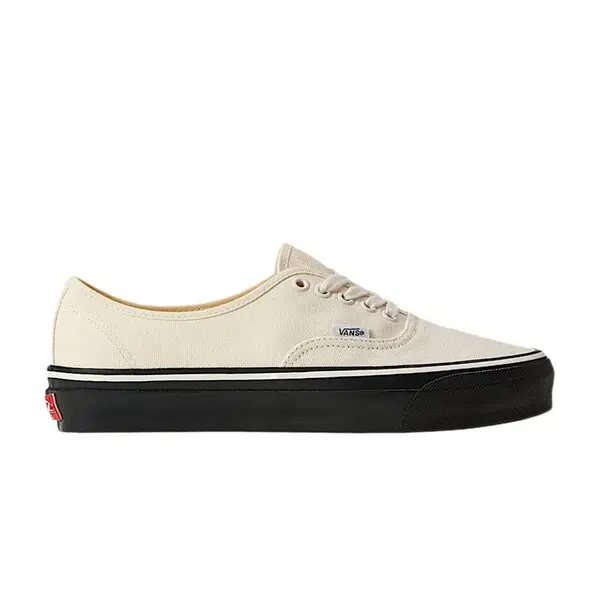 VANS Authentic 44 Lx Sneakers - Cream