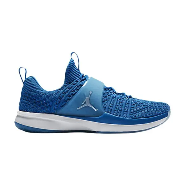 JORDAN Trainer 2 Flyknit Sneakers - Blue