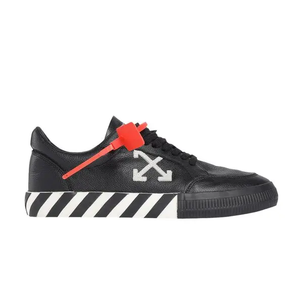Off-White Vulc Low Top Sneakers - Black
