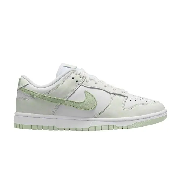 Nike Dunk Low Sneakers - Green