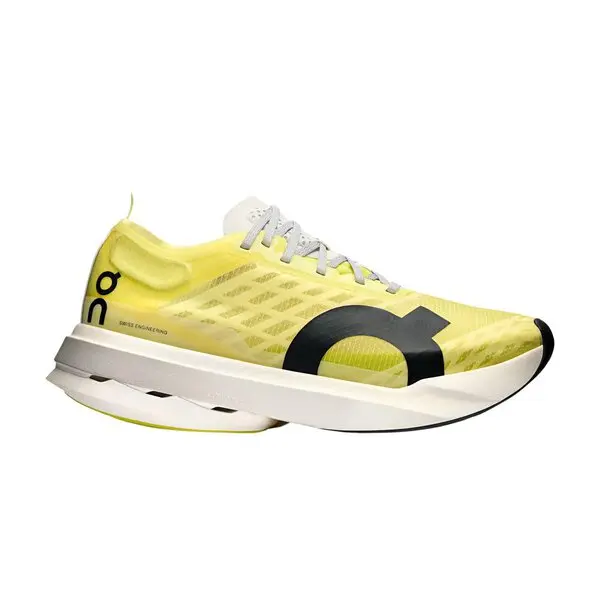 On Cloudboom Strike - Yellow