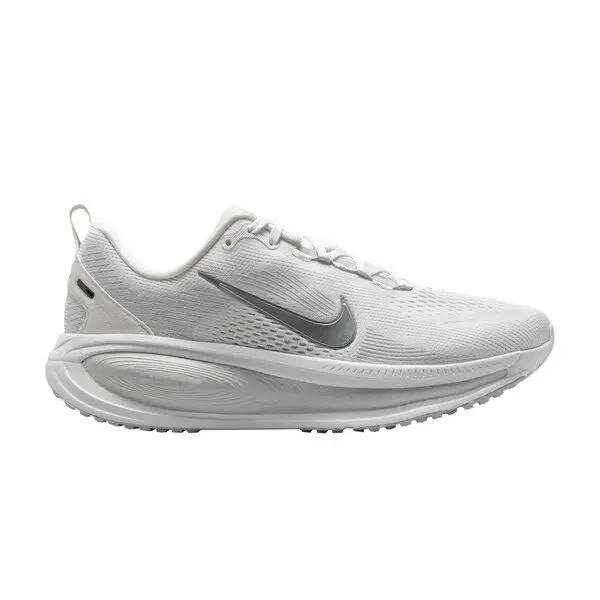 Nike Vomero 18 Sneakers - White