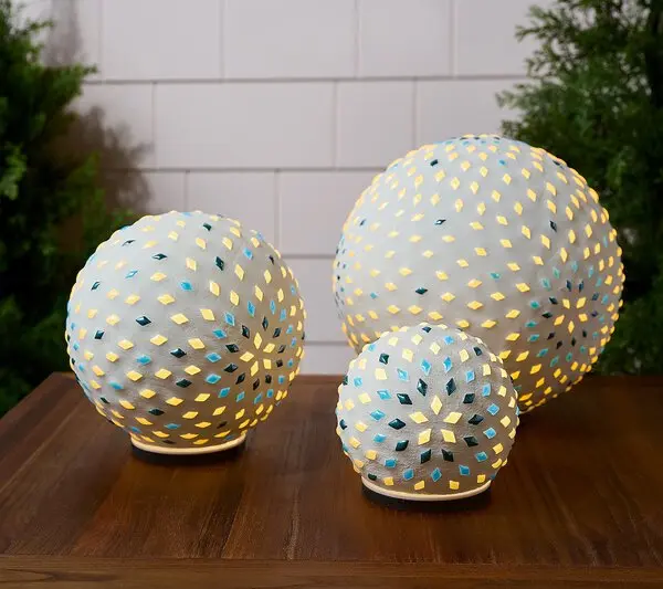 LIGHTSCAPES As Is Set Of 3 Illuminated Mosaic Garden Spheres