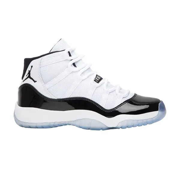 JORDAN 11 Retro Sneakers