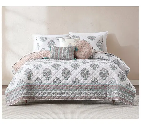 LUSH DECOR Sofia Flower Reversible Quilt 6pc Se T King/cal King