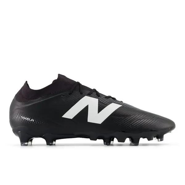 NEW BALANCE Tekela Team Low Laced Fg V5 - Black With White And Silver