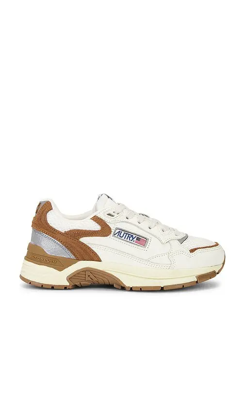 AUTRY Hyperway Low Sneaker - Mars & Cigar