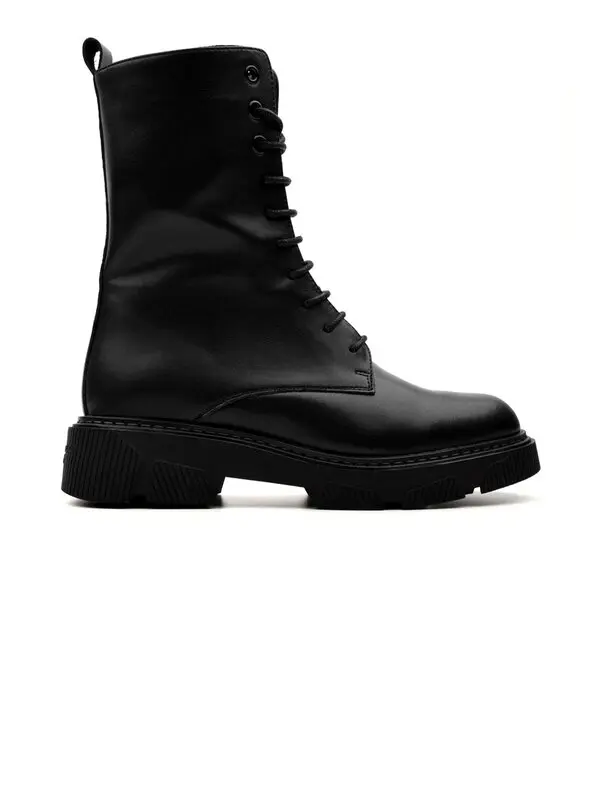 TOSCA BLU Lace Up Boots