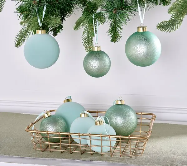 LAUREN MCBRIDE S/8 Mixed Frosted Glass And Velvet Ornaments By