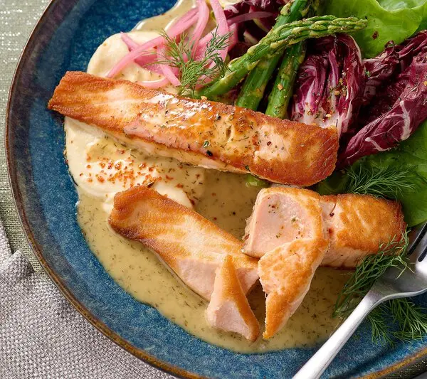 EGG HARBOR Sh11/10 4oz Faroe Island Salmon Filets W/ Sauce