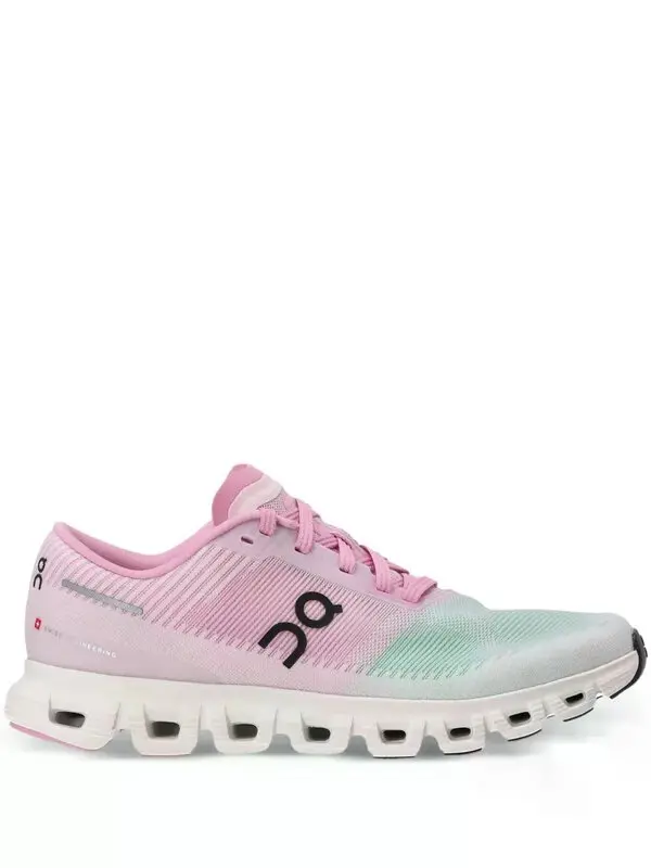 On Cloudrunner Low-top Sneakers - Pink