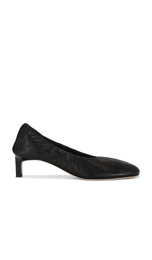 Dear Frances Glove Pump