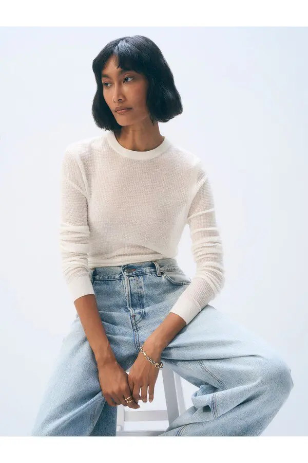 WHITE & WARREN Superfine Cashmere Blend Waffle Crewneck - White