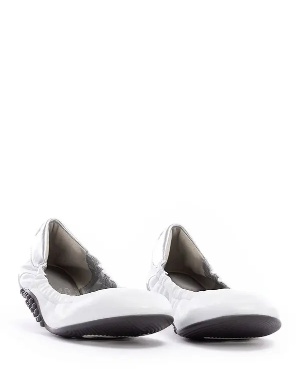 P448 Stella Ballet Flats - White/silver