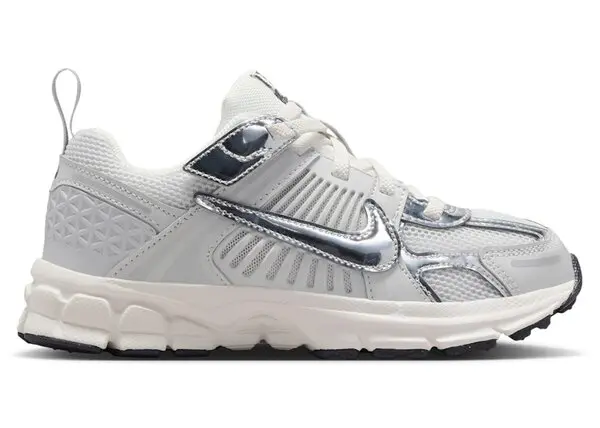 Nike Vomero 5 Sneakers