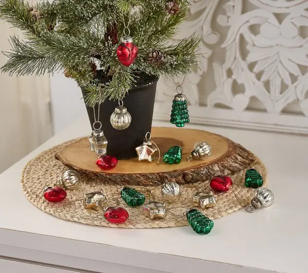 VALERIE PARR HILL As Is 20pc Glass Ornament Scatter- Heart, Star, Ornament