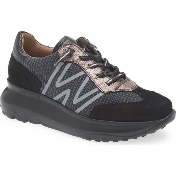 WONDERS Platform Sneaker