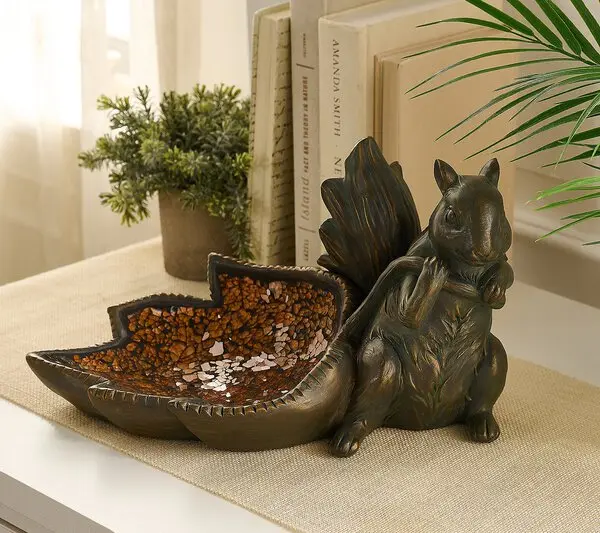 VALERIE PARR HILL Indoor/outdoor Squirrel Pulling Mosaic Leaf Valerie
