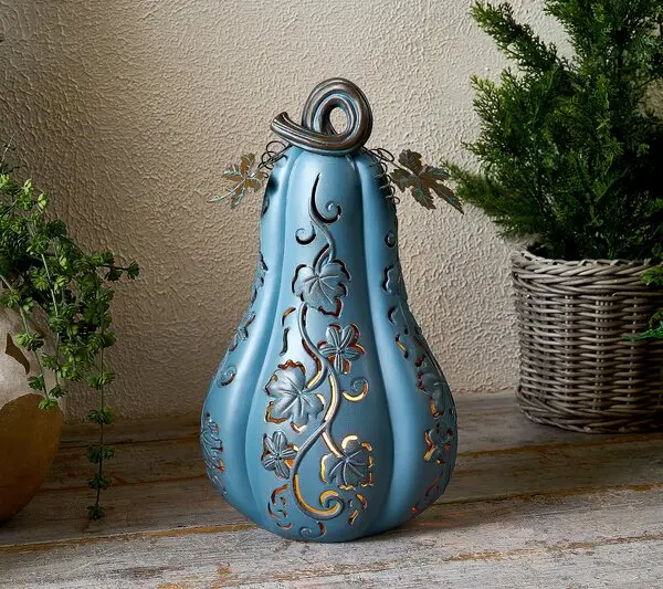 VALERIE PARR HILL Shwk 9/22 In/outdoor 19 Illuminated Oversizedgourd Valerie