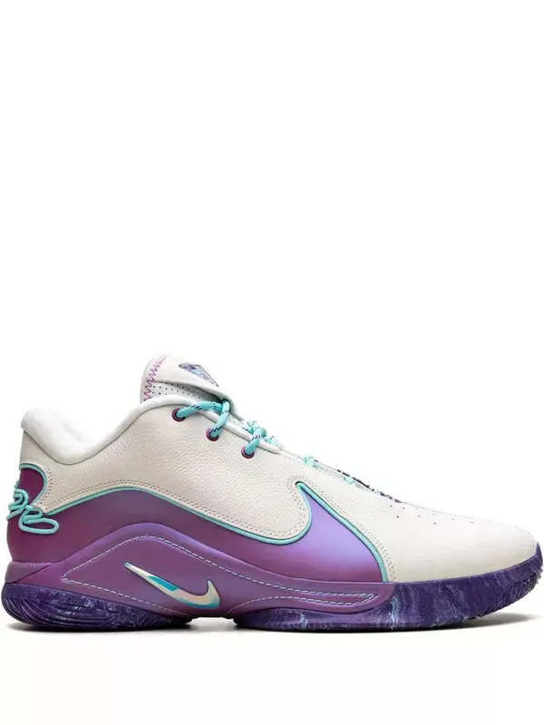 Nike Lebron 22 Frozen Grapes Sneakers