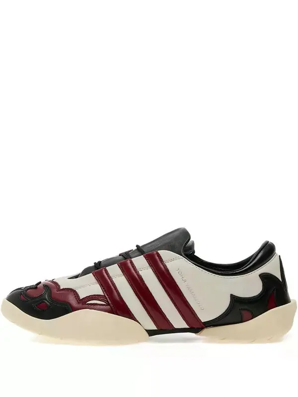 Y3 Regu 2002 Low-top Sneakers - White