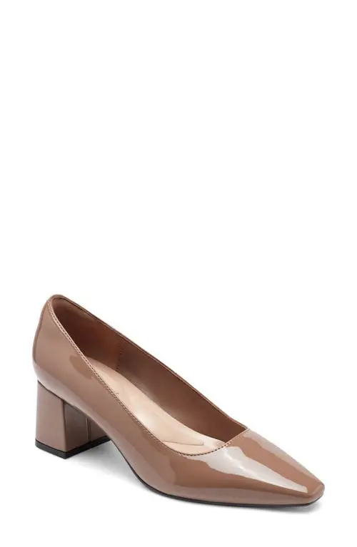 Easy Spirit Dorian Pumps