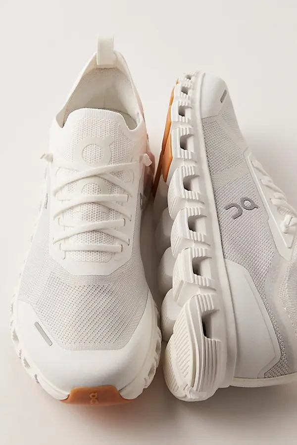 On Cloud 6 Versa Sneakers