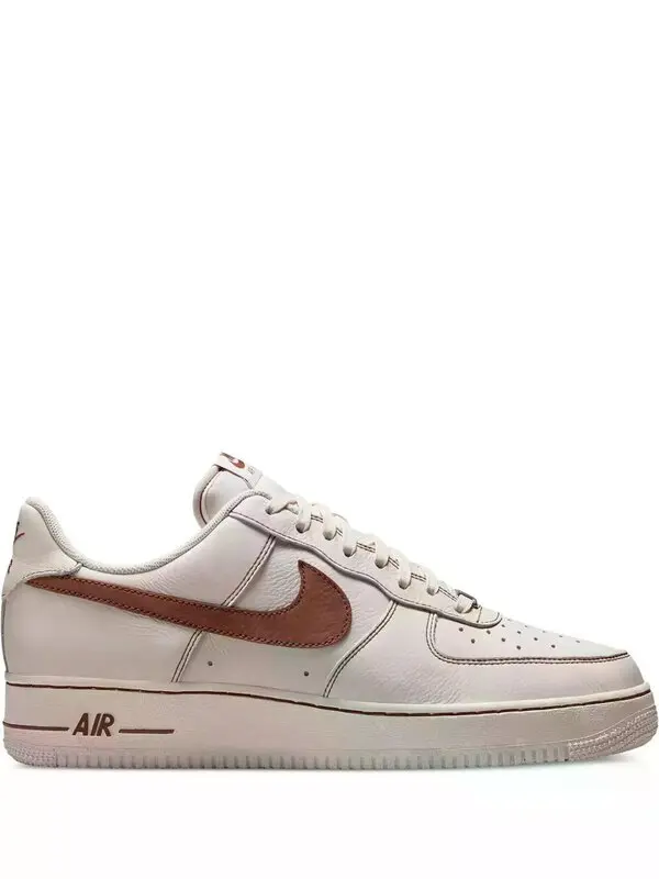 Nike Air Force 1 '07 Lv8 Sneakers - White