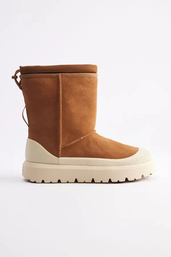 UGG Classic Short Weather Hybrid Boots - Chestnut/whitecap