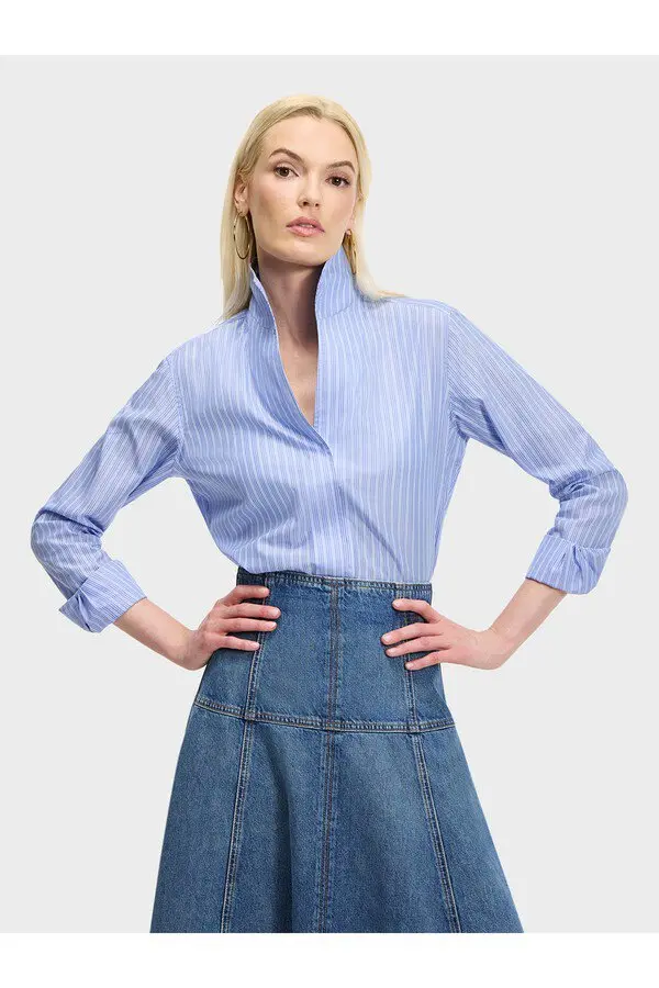 SARAH ALEXANDRA Signature Triple Crown Shirt