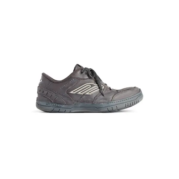 Balenciaga Hamptons Worn-out Sneakers - Grey & Silver