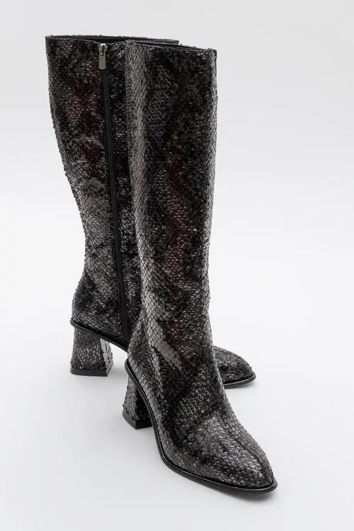 PROLOGUE SHOES Elly Pattern Block Heel Boots - Black Pattern Faux Leather