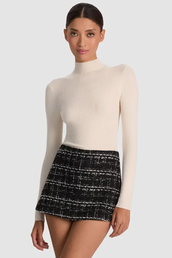 Alice + Olivia Roberta Ribbed Turtleneck - Neutral / White
