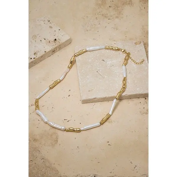 UNTAMED PETALS Miley Baroque Pearl Necklace - Ivory