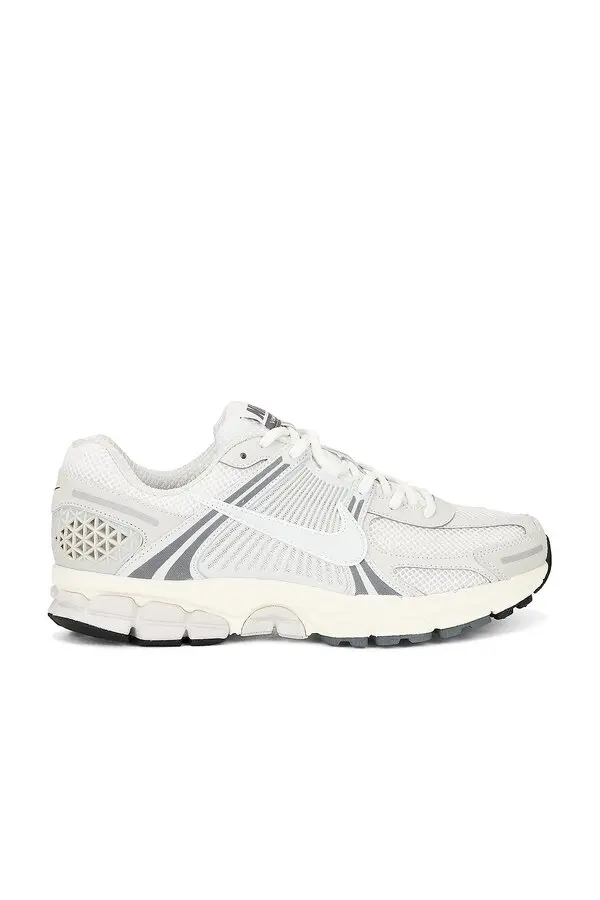 Nike Zoom Vomero 5 Se - Platinum Tint  Photon Dust  & Cashmere