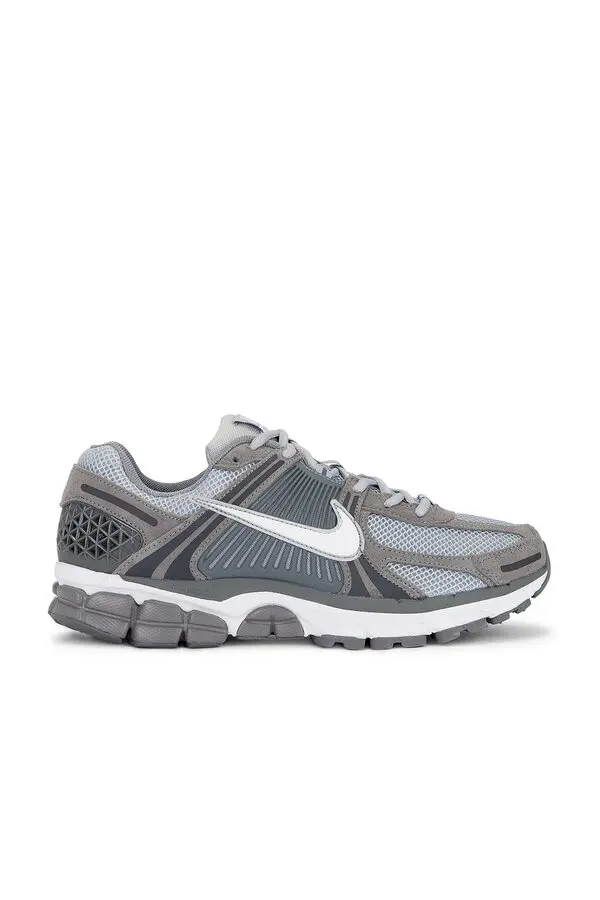 Nike Zoom Vomero 5 - Cool Grey  White  & Wolf Grey
