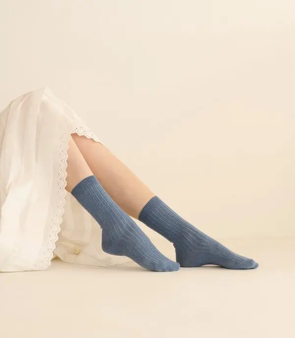 DÔEN Collégien Merino Cashmere Ribbed Crew Socks