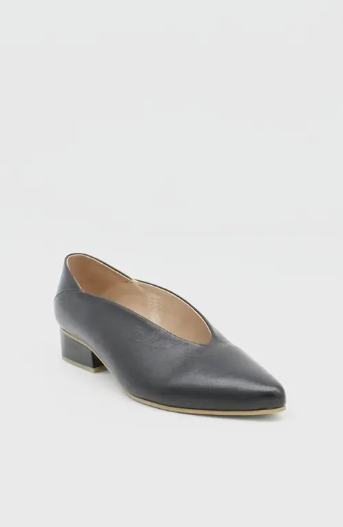 STIVALI NEW YORK Louvre Slip-on Loafers - Black