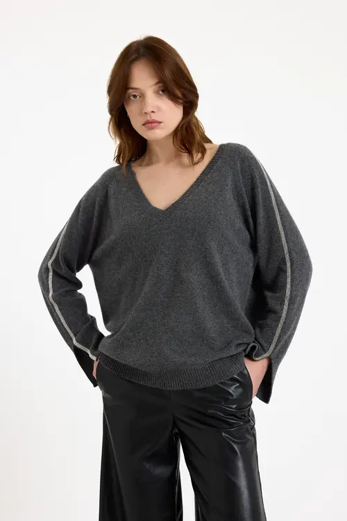BRODIE PURE CASHMERE Split Cuff V-neck Cashmere Sweater
