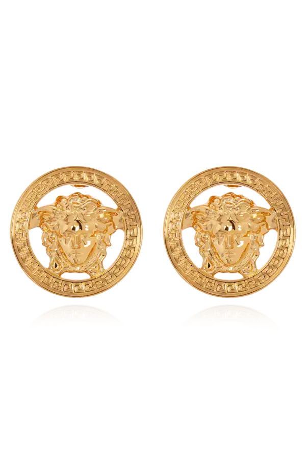 VERSACE ゴールド ロゴピアス 玲凪 Versace Logo Earrings - Gold | Editorialist