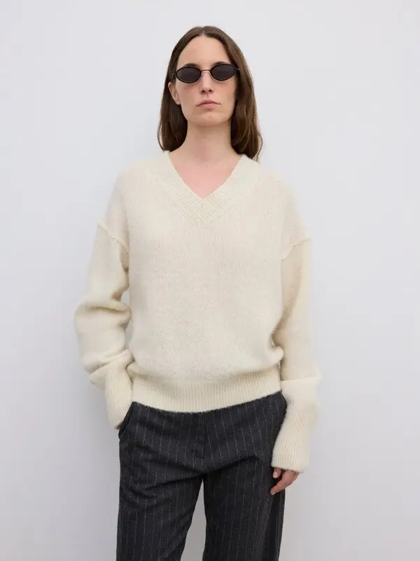 HOUSE OF DAGMAR V-neck Alpaca Knit - Off White