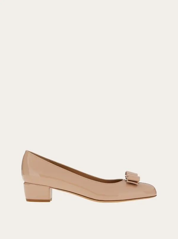 FERRAGAMO Vara Pump - Beige