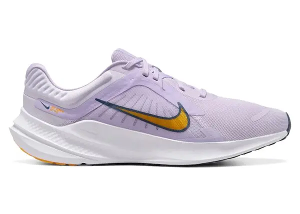 Nike Quest 5