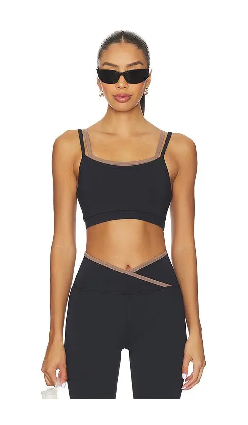 Strut This The Rhodes Sports Bra In Black - Black & Malt