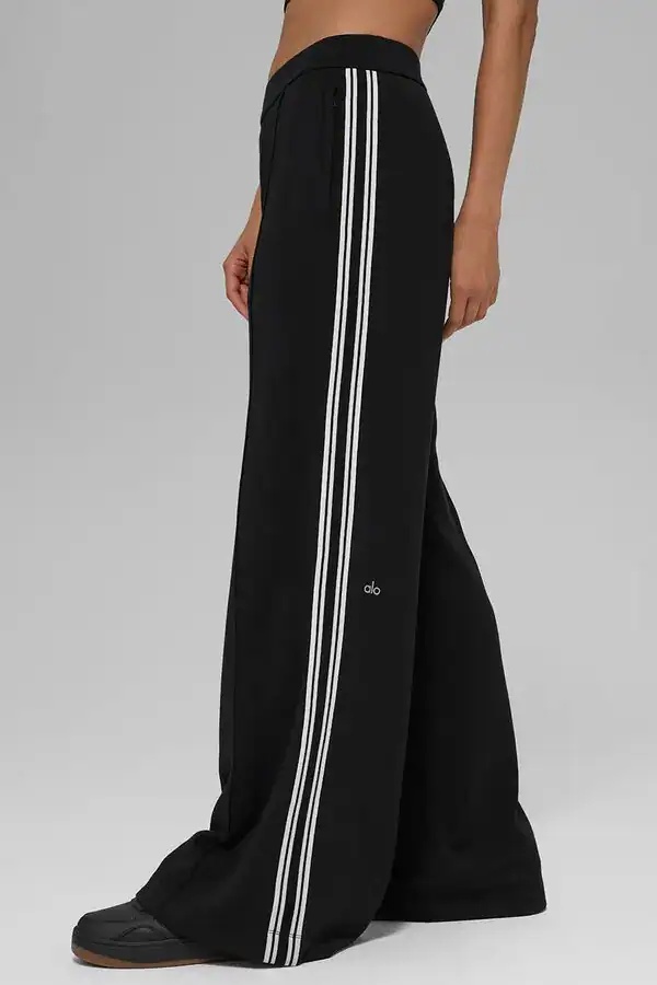Alo Yoga Track Star Wide Leg Pant - Black | Editorialist