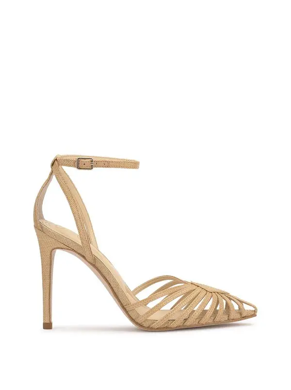CAMUTO Paveri Pump In Natural