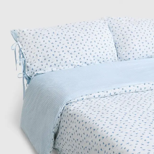 Lounge Bloom &amp; Stripe Reversible Duvet Cover Floral Print - Blue